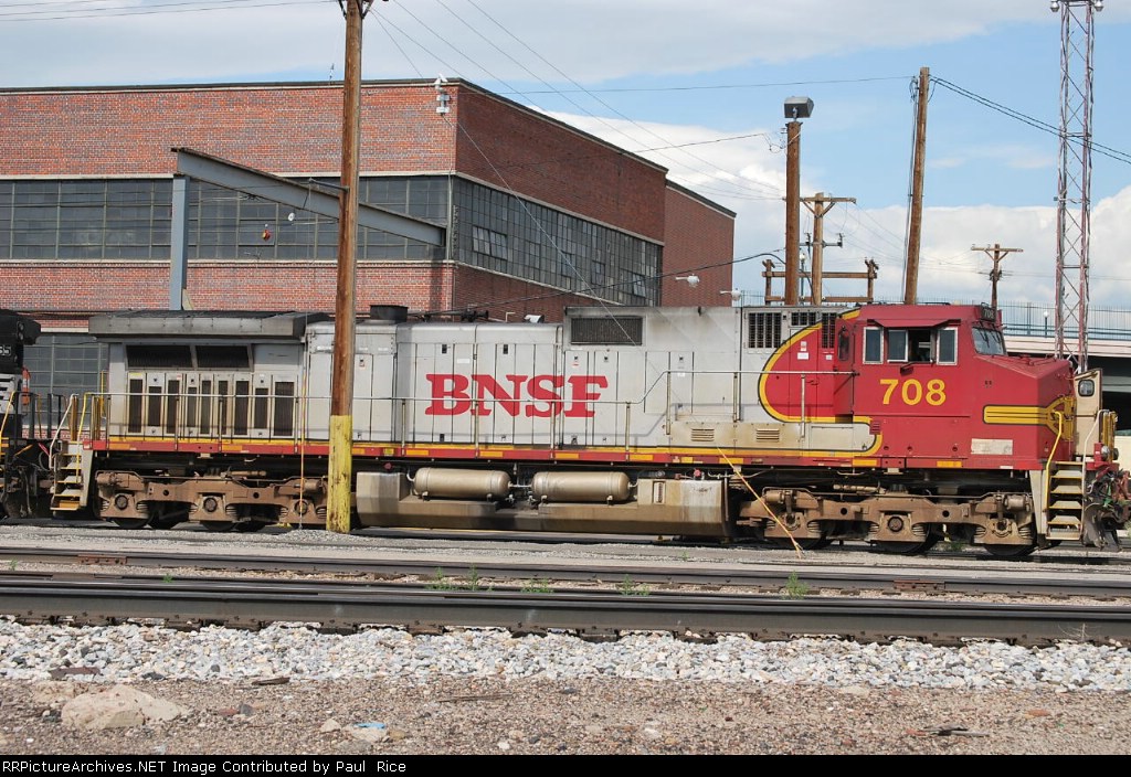 BNSF 708